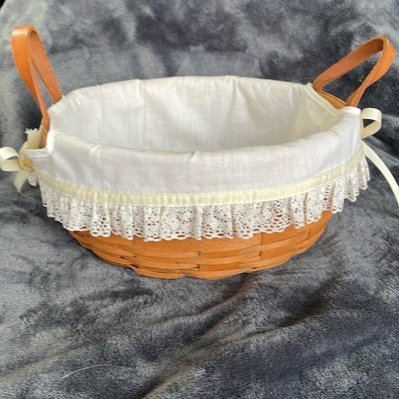 Longaberger | Accents | Vintage Longaberger Basket With White Lace ...